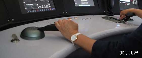 如何详细地评价CR400AF、CR400BF和CRH380A、CRH380B这四款动车组？ - 知乎