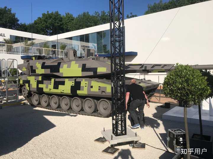 如何评价莱茵金属公布的 KF 51「黑豹」（Panther）新型主战坦克？ - 知乎