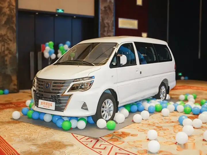 东风风行菱智M5EV新车型上市 售17.19万元 - 知乎