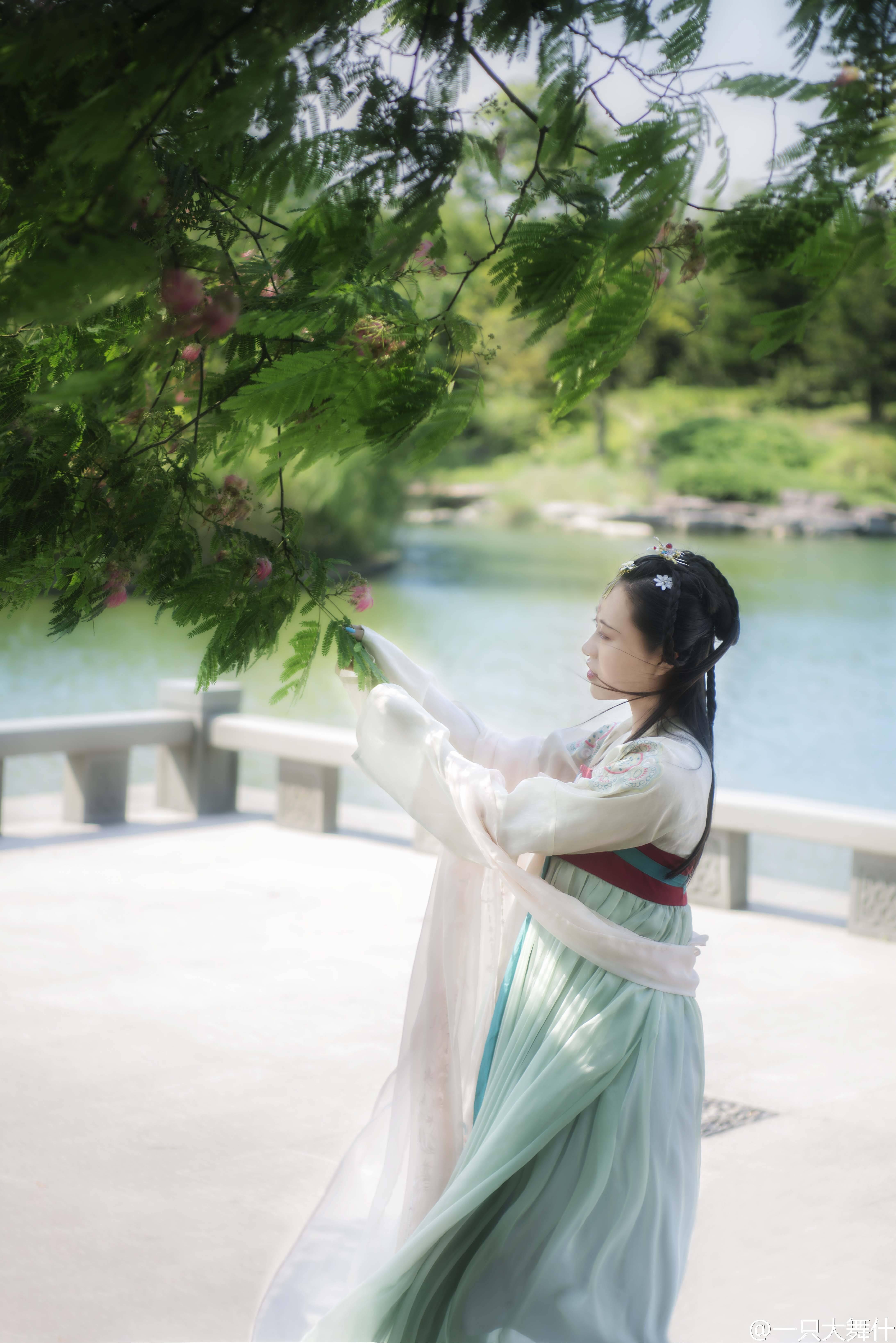 200张古风美女壁纸，持续更新中 - 知乎