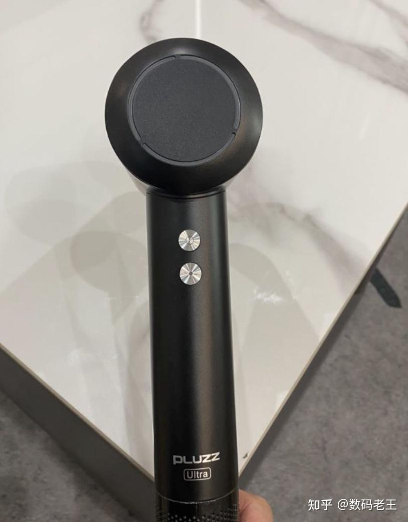 戴森不香了？PLUZZ高速吹风机怎么样？PLUZZ vs戴森，哪款更值得买？ - 知乎