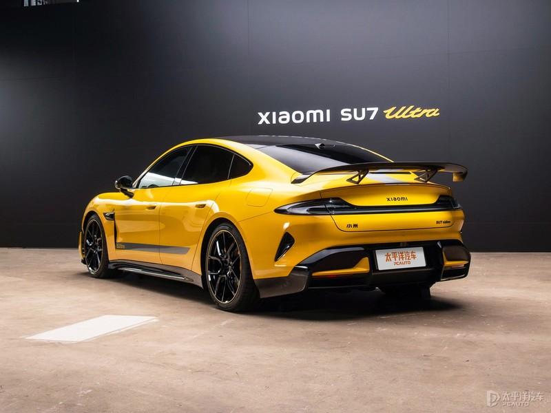 小米SU7 Ultra实车到店 新车2月底上市 - 知乎