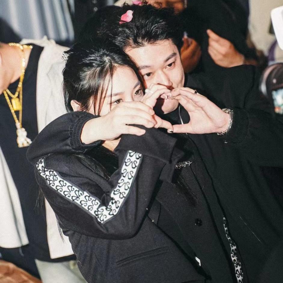 突发！居然有两位Rapper同一天求婚成功！ - 知乎