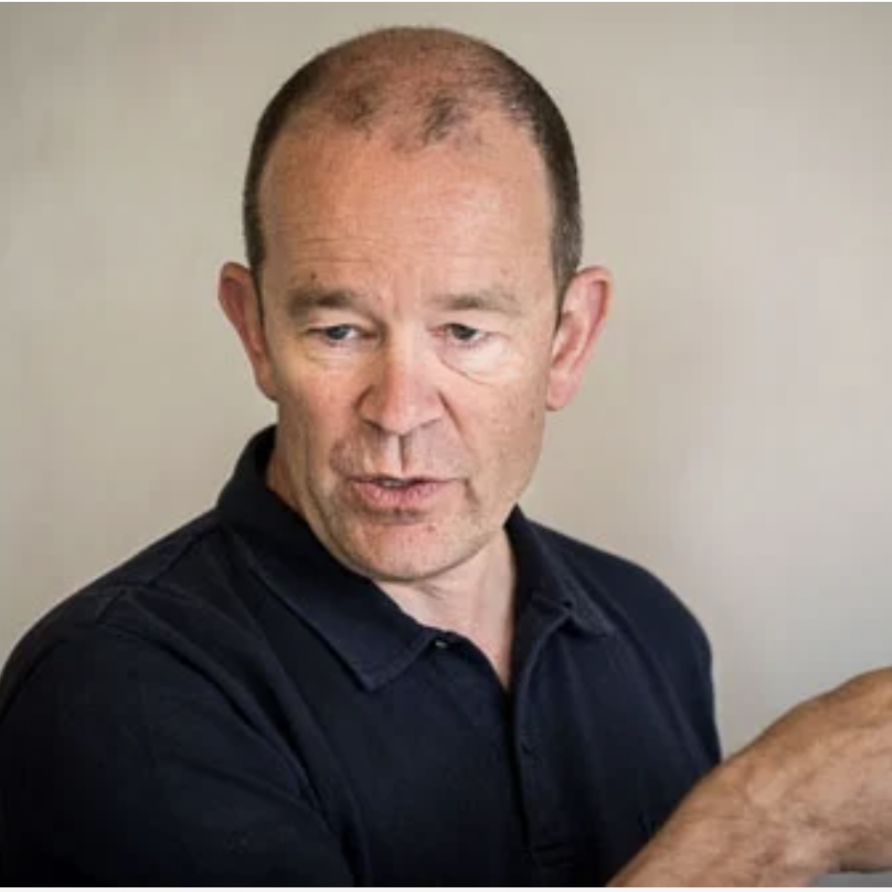 2023智源大会 | 聆听大咖声音，Simon Knowles即将发表特邀演讲 - 知乎