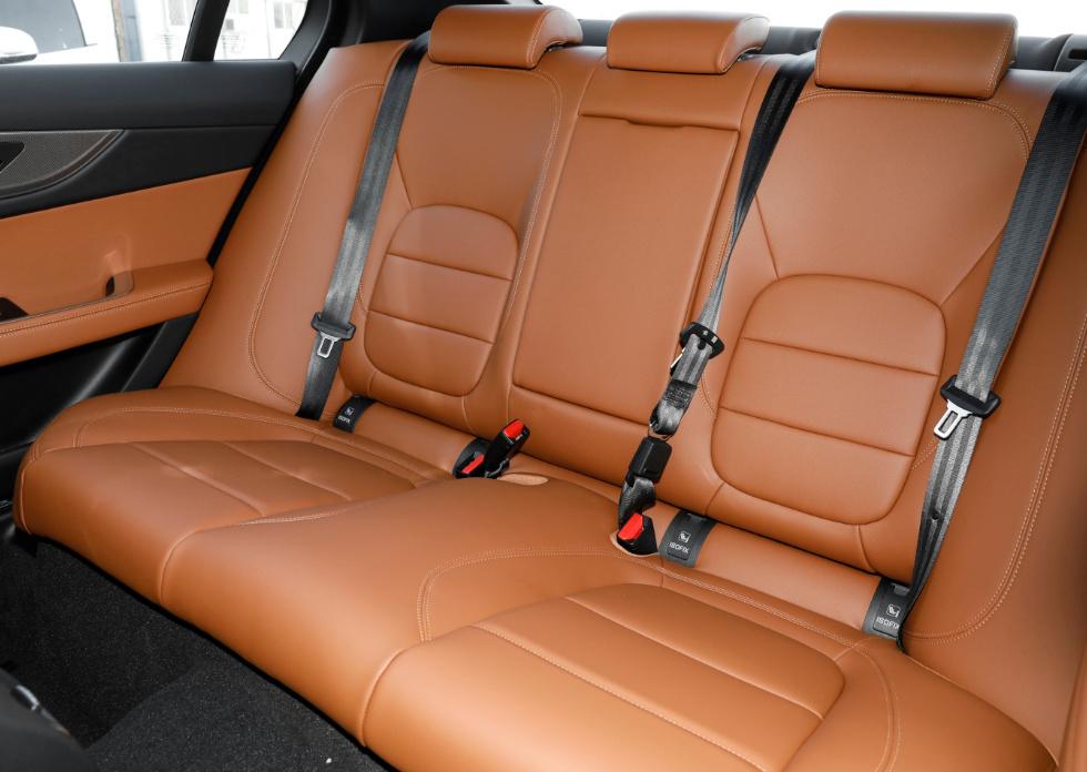 入门级豪车也内卷，奥迪A4L对比捷豹XEL谁更超值？ - 知乎