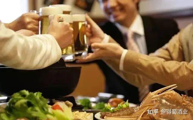 怎样喝酒不易伤肝?这3件小事,喝酒时不要忘记了 知乎