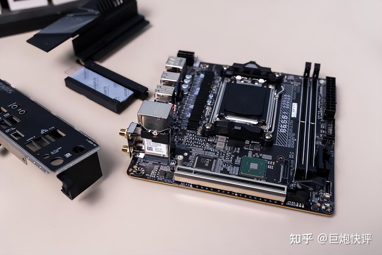 用料优秀接口丰富！技嘉B650I AORUS ULTRA主板拆解 - 知乎