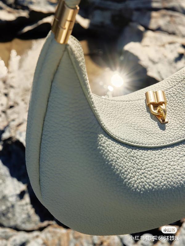 谈谈songmont崧，如何从朋友圈发家到国产包顶流 - 知乎