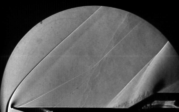 【鹭威纹影】超音速激波边界层干扰—压缩拐角 - 知乎