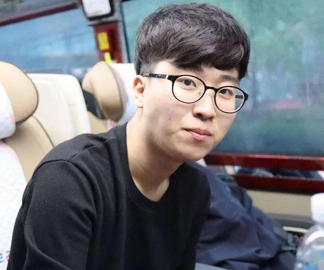 LOL：出道不足3年，仅1个冠军，Kiin凭什么和TS相提并论？ - 知乎