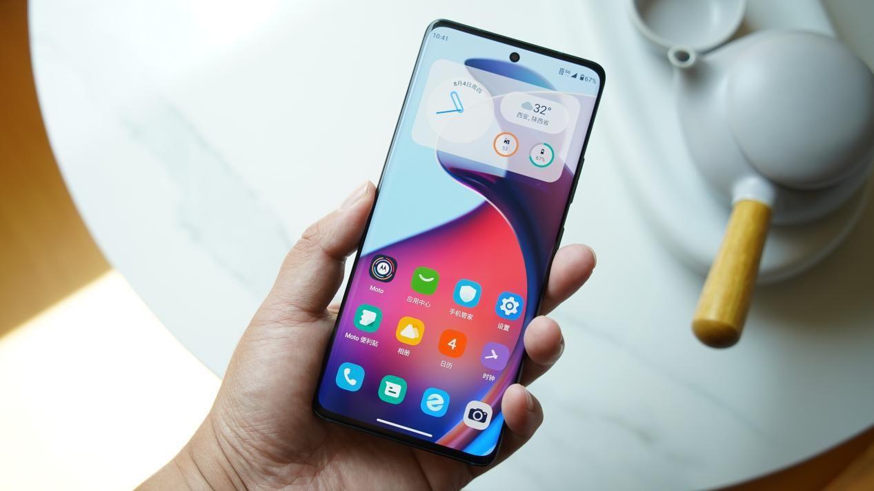 中杯旗舰新定义，moto S30 Pro颜值与实力兼备 - 知乎