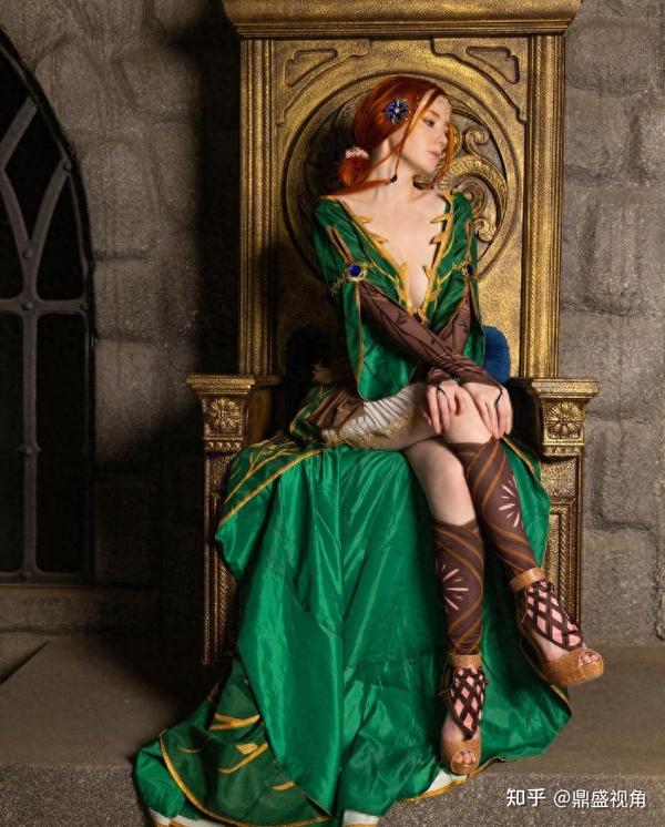 德艺双馨女演员艾米丽·布鲁姆(Emily Bloom)，天生丽质的邻家女孩 - 知乎