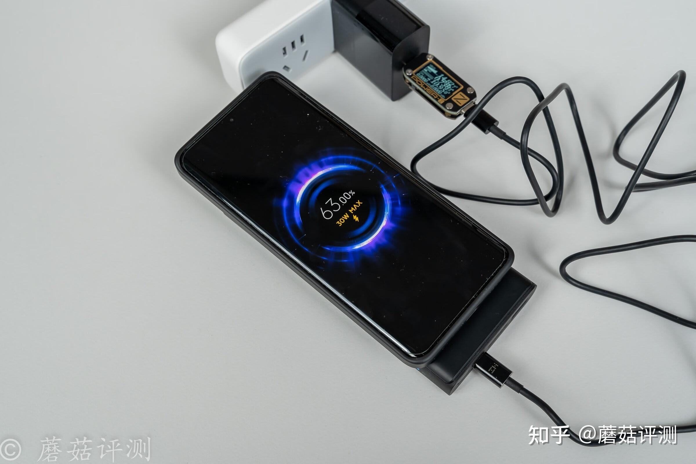非常适合搭配高功率无线充电器，ZMI紫米45W USB-C充电器 评测 - 知乎