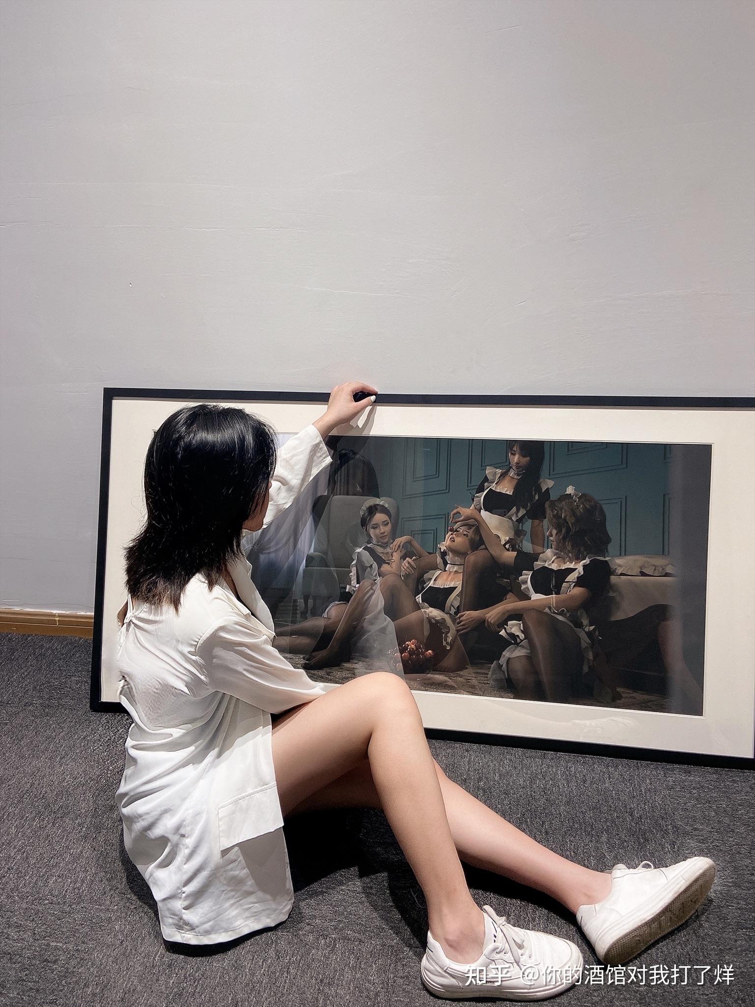 「限量版画 女仆LouLL《creak》」 - 知乎