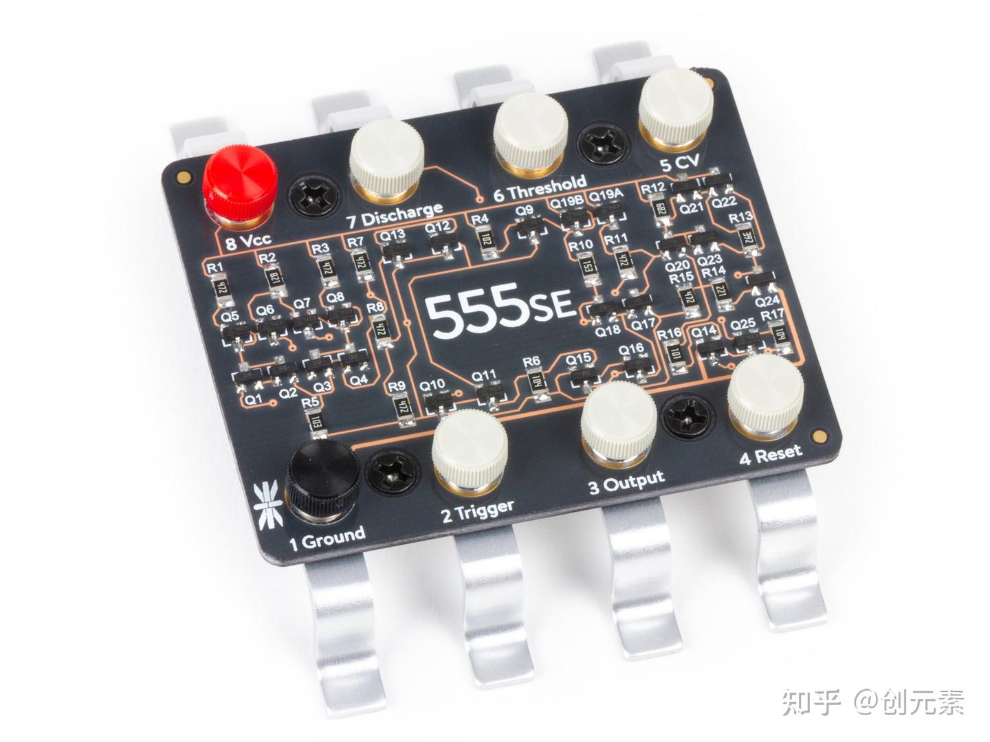 555集成电路内有什么，它是如何工作的？ - 知乎