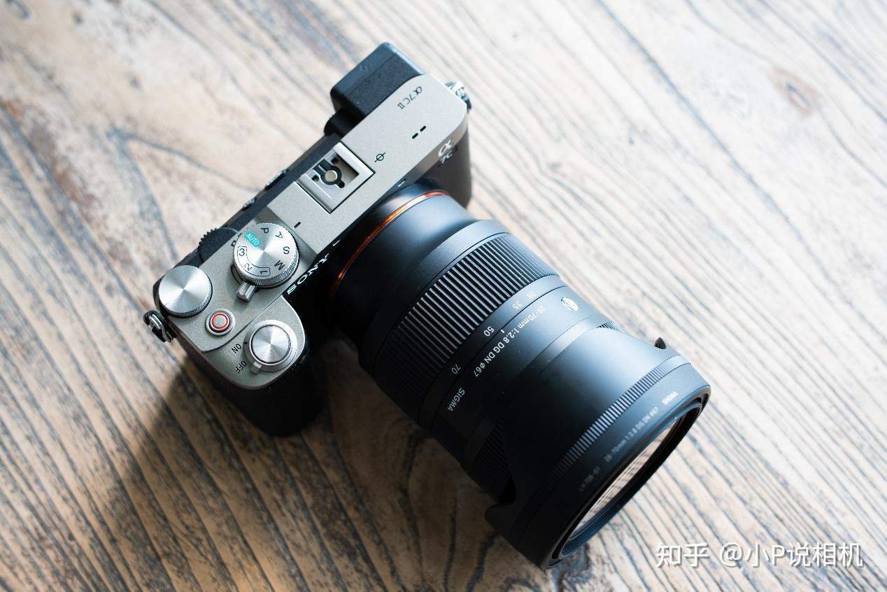 趁手的工具？好玩的玩具？索尼ILCE-7CM2主观体验向点评 - 知乎