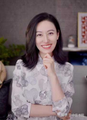 让1000万观众爱上经济学的她，终于出书了！ - 知乎