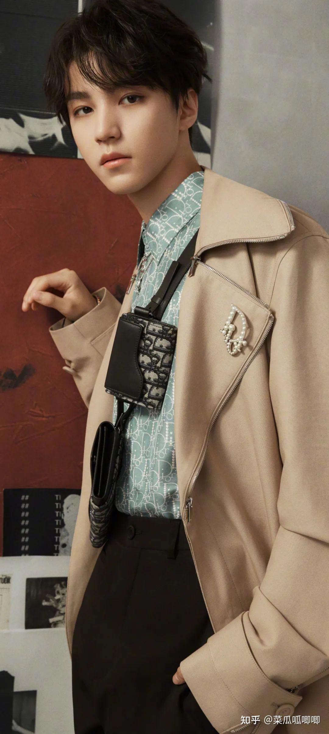 王俊凯壁纸1000+，高清无水印哦（含十周年） - 知乎