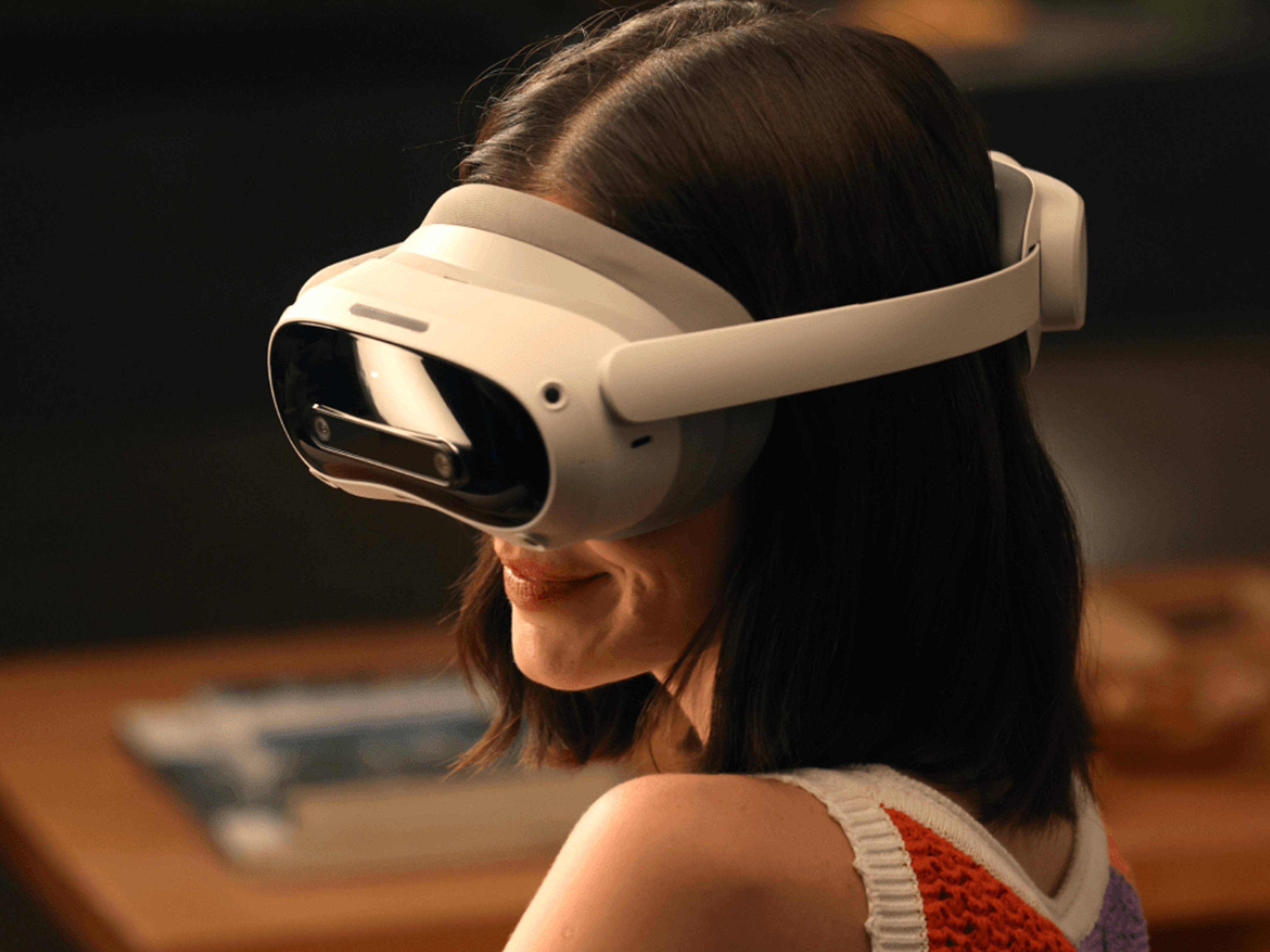 VR眼镜哪个好？2025最新VR/AR设备测评：七款热门机型逐个拆解，一文搞懂不踩坑 - 知乎