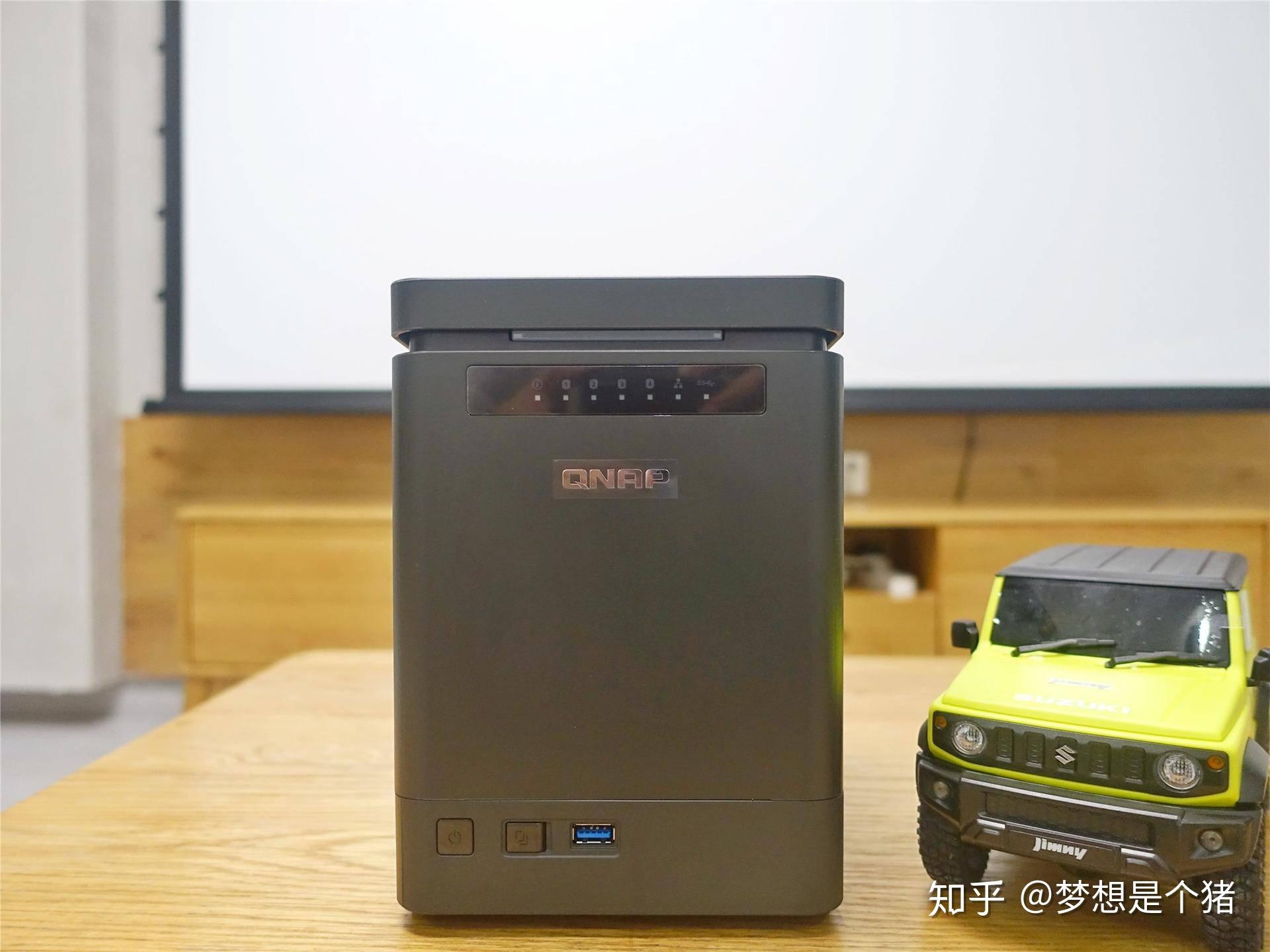 如何用NAS打造影片存储中心？实战QNAP 453Dmini+NETGEAR RAX8