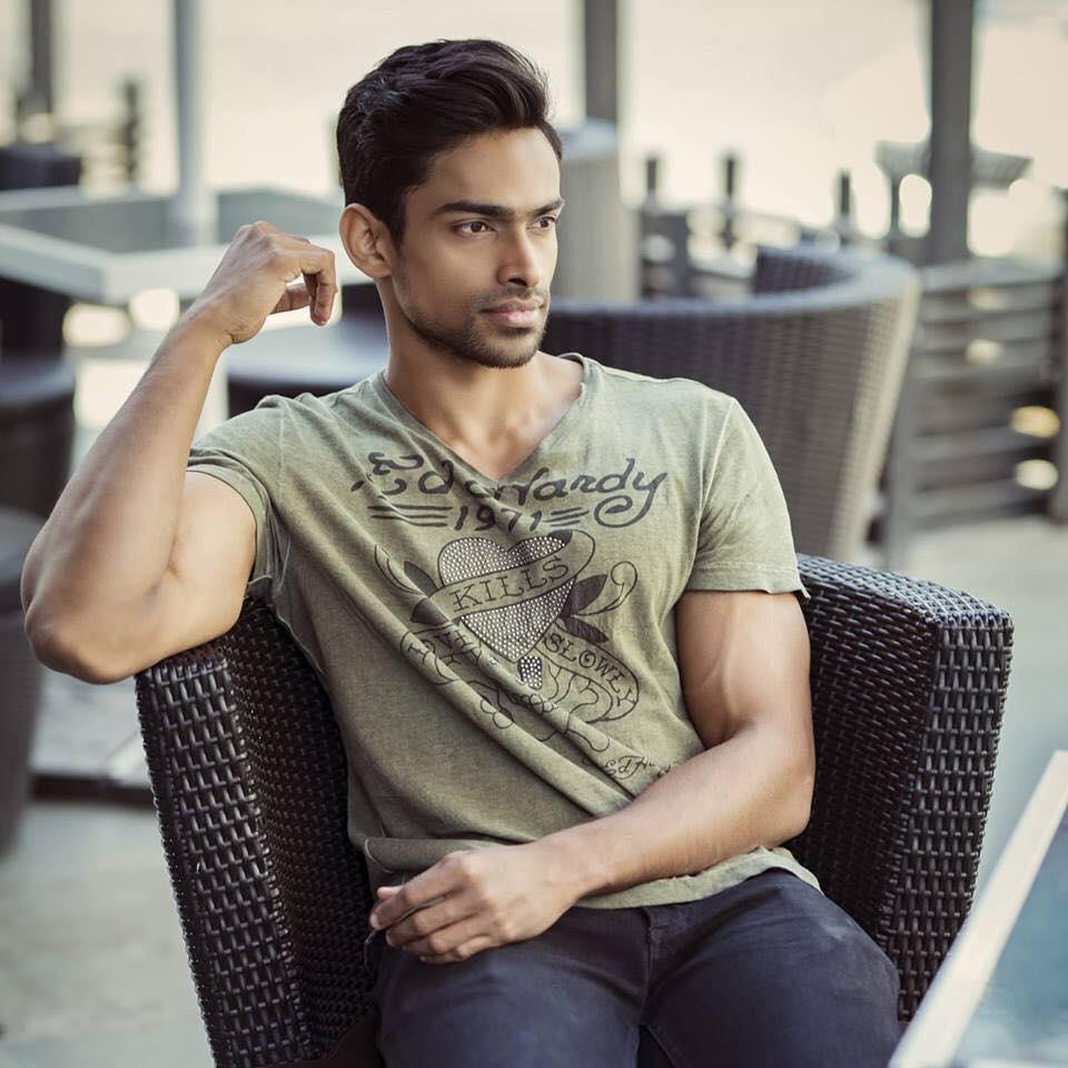 Male 印度 毗湿奴·拉吉·梅农（Vishnu Raj Menon） - 知乎