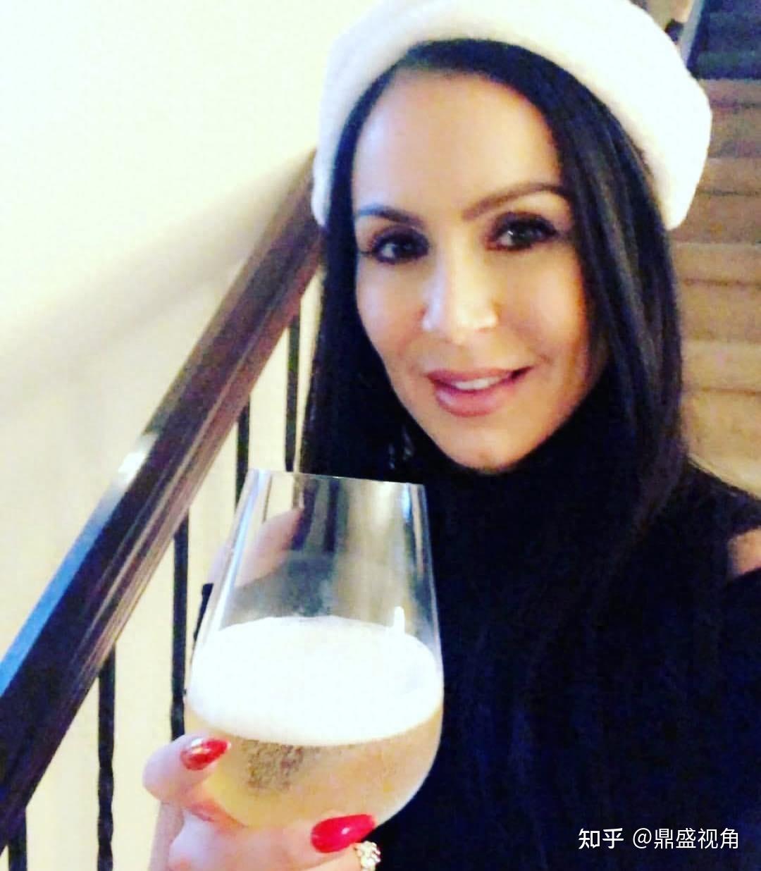 肯德拉·鲁斯特 (Kendra Lust)以其独特的风格而闻名业界（多图） - 知乎