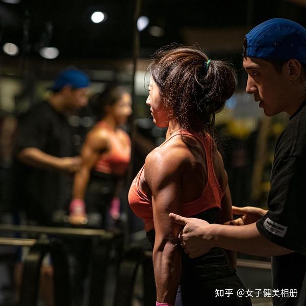 来自韩国的IFBB职业比基尼选手Sara Choi在日本肌肉大赛斩获第二名！ - 知乎
