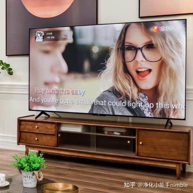 体验过TCL 75V8后，我发现：这是真的香，仿佛把影院搬回家！