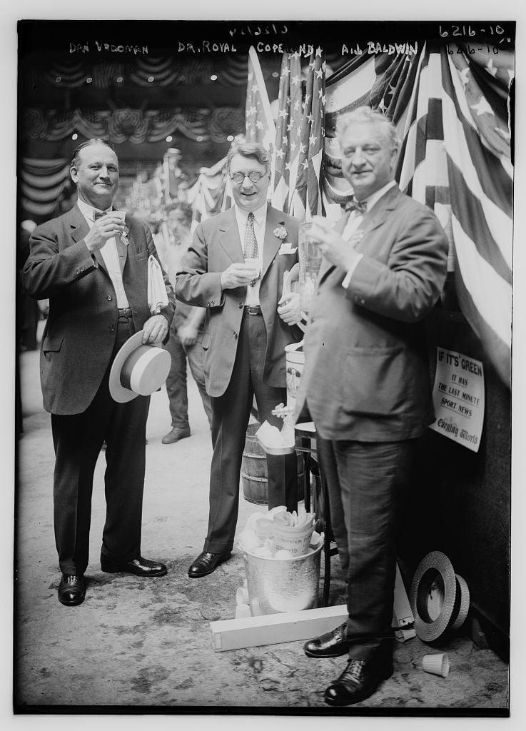 1924年美国大选：Keep Cool and Keep Coolidge - 知乎