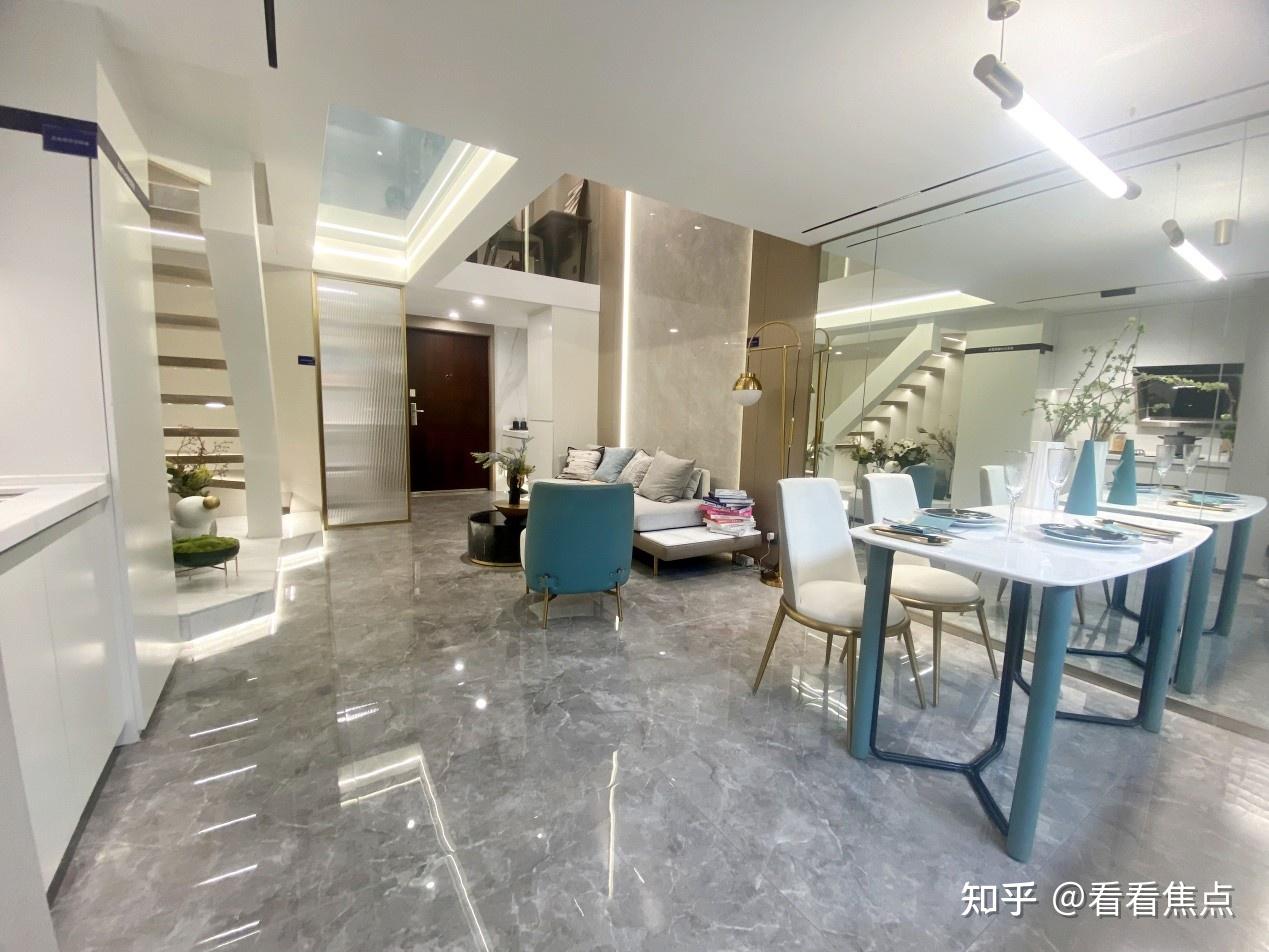 LOFT LOFT loft-loft