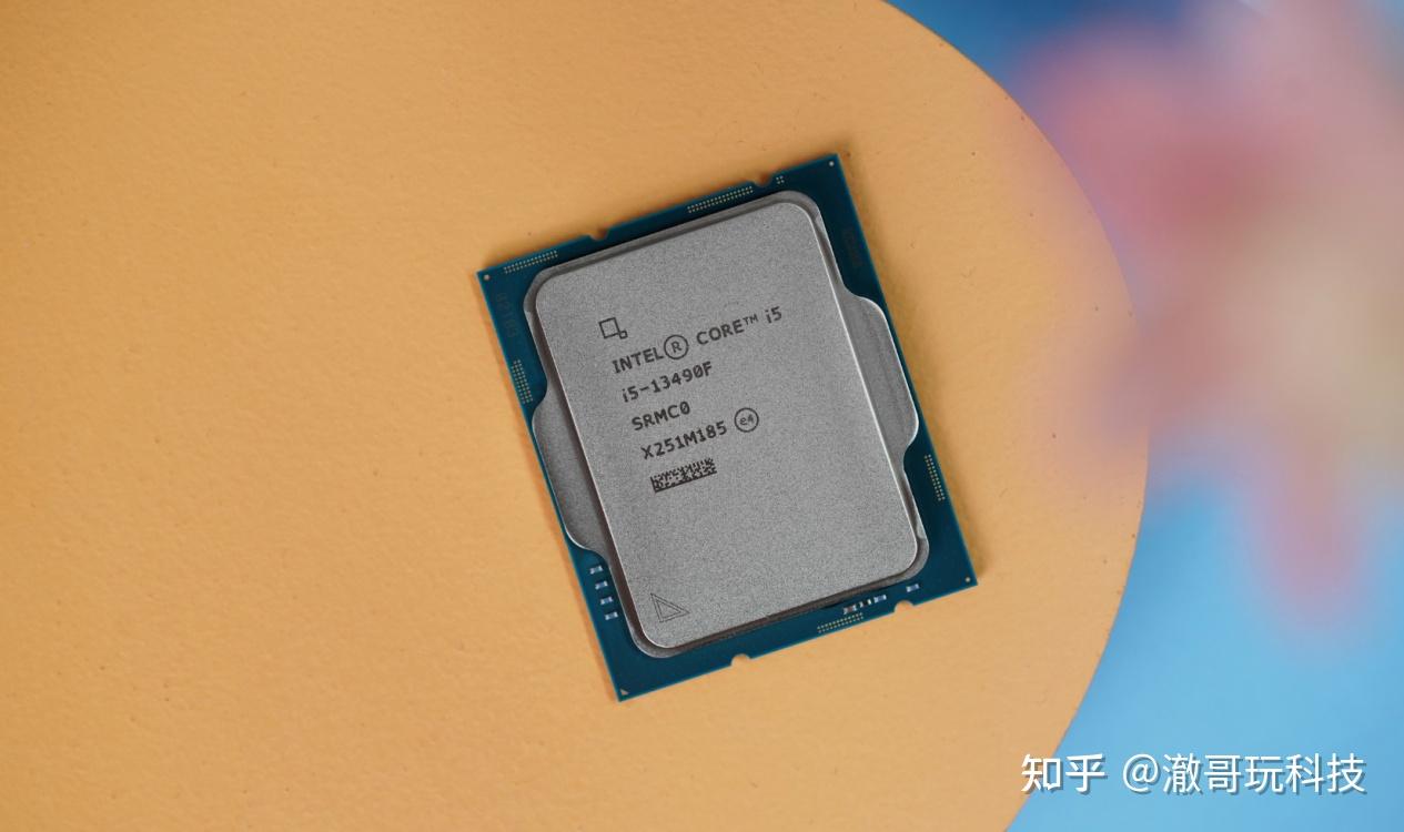 新旧交替之际，Intel CPU该如何买？酷睿14代靠边站，聪明人只选这几款 - 知乎