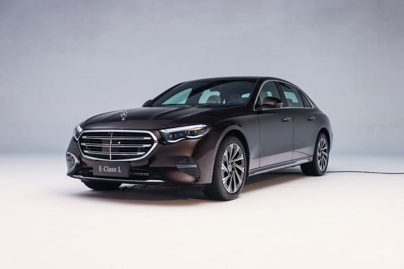 后排体验拉满 静态体验全新一代奔驰E300L - 知乎