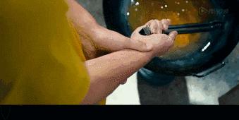 父母欠债4千万，他用4年还清，这部狗血电影竟是真人真事！ - 知乎