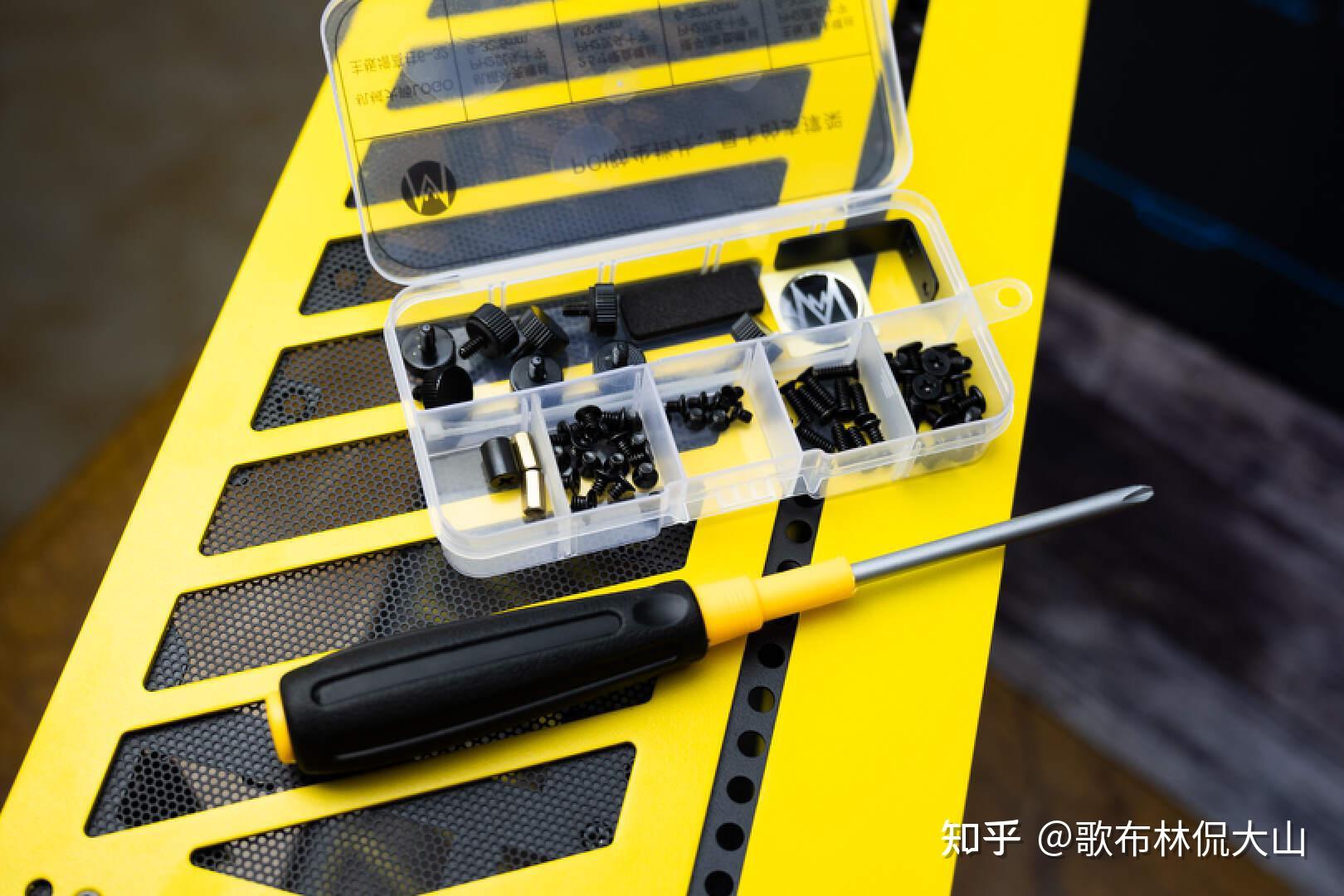 4070ti塞小机箱，颜值温控噪音我全都要：机械大师C28装机实测 - 知乎