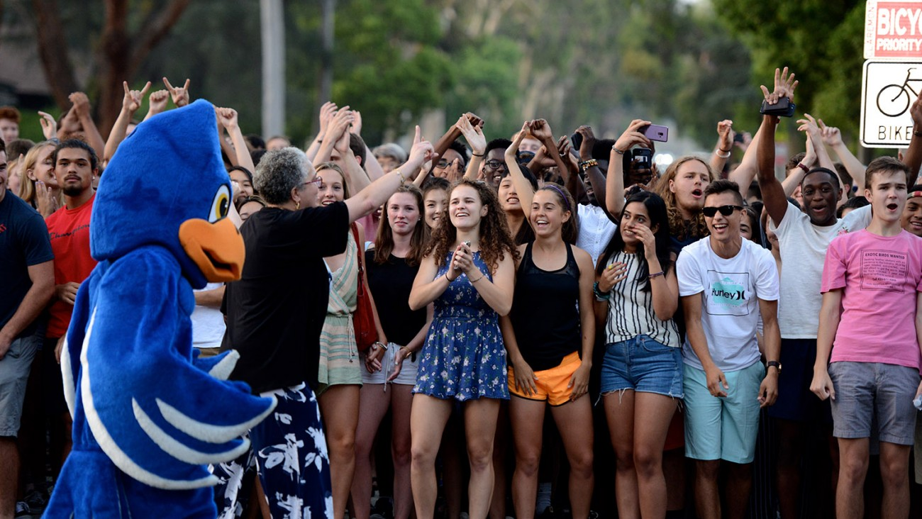 波莫纳学院：有钱有颜、录取难度超藤校的全美Top5精英大学 - 知乎