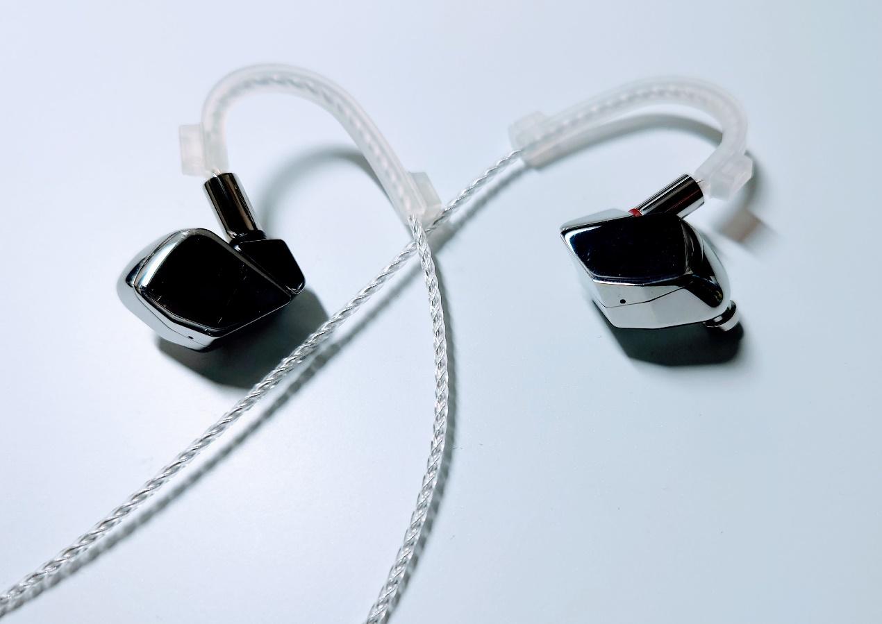 FINAL's Dynamic Finalist————Final Audio Design A8000 铍振膜入耳式耳机测评 - 知乎