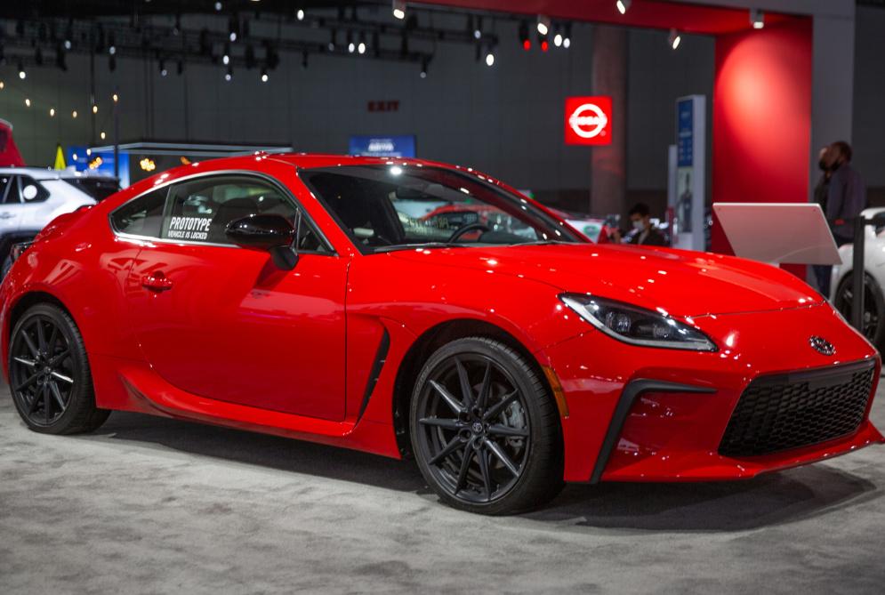 预算35万买跑车？丰田GR86纪念版对比斯巴鲁BRZ - 知乎