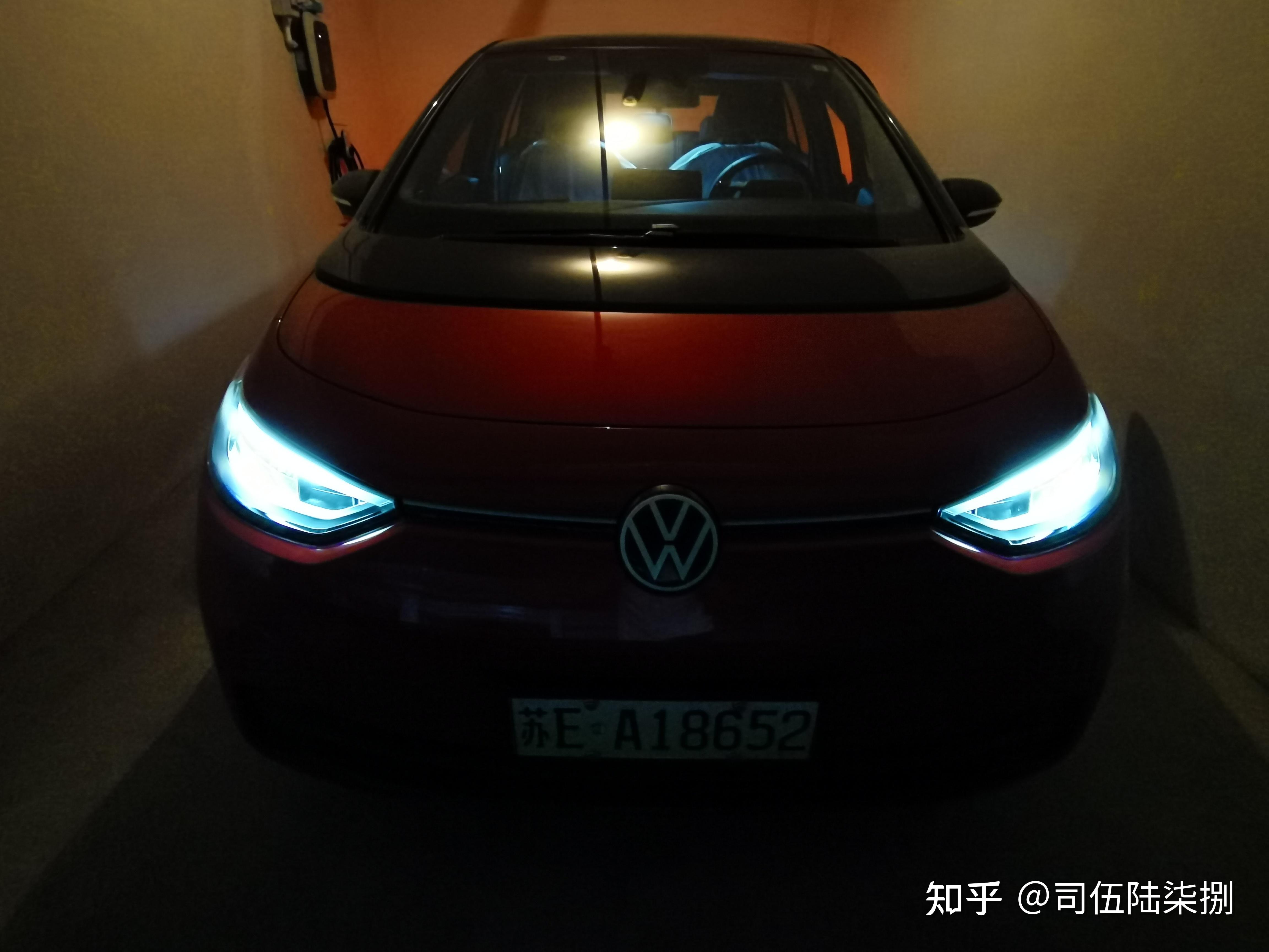 ID3纯净版车灯展示 - 知乎