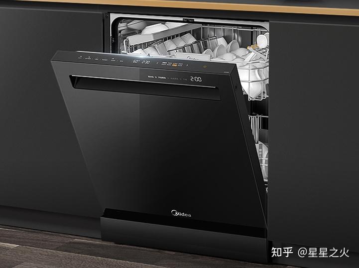 海尔晶彩洗碗机W5000、美的洗碗机GX2000和方太VJ03、老板WB797D、西门子SJ456S26JC、COLMO EVO套系G05之间对比区别