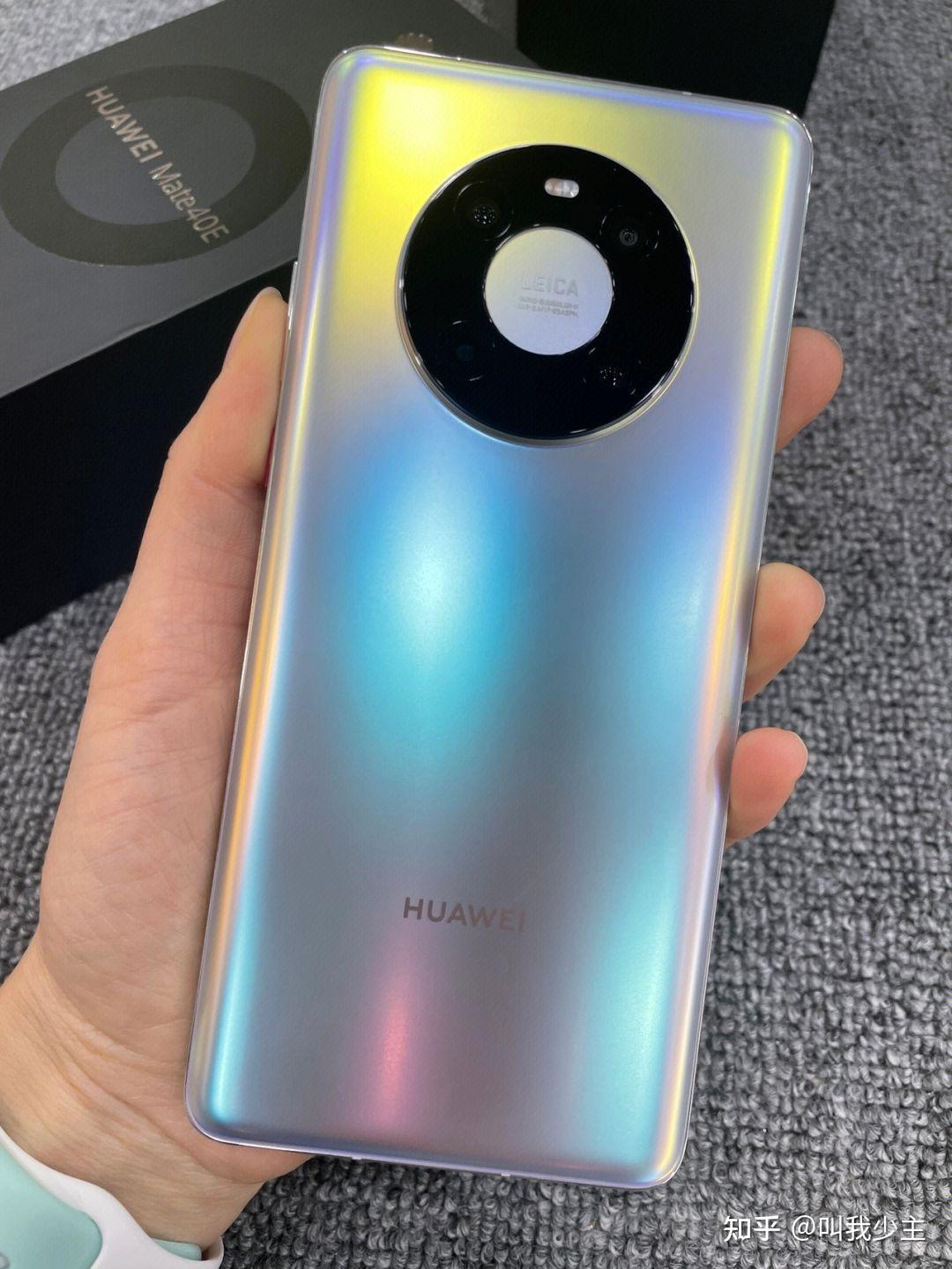 华为Mate60外观设计曝光，灵动岛屏幕，圆形四摄镜头没跑了！ - 知乎
