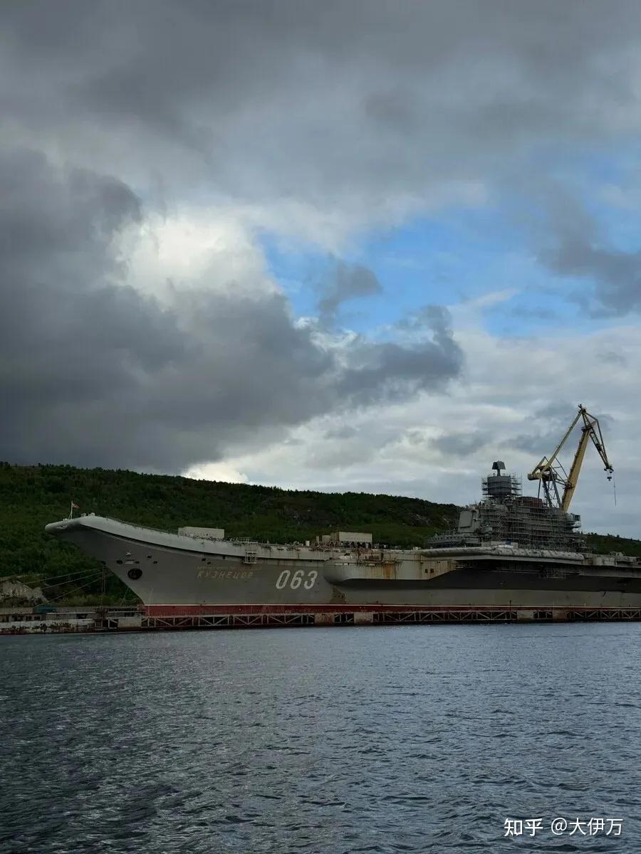 俄罗斯要买歼-35了？俄媒：放弃“库”舰后，可以造轻型航母，从中国采购先进舰载机！ - 知乎