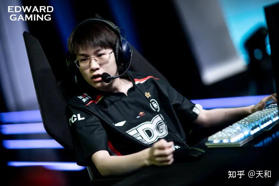 EDG更换二队AD选手Thesnake担任首发，第一场就打MSI冠军JDG！ - 知乎