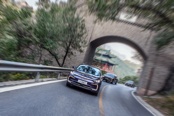 B级范儿纯电动轿车真香！ 体验BEIJING-EU7 - 知乎