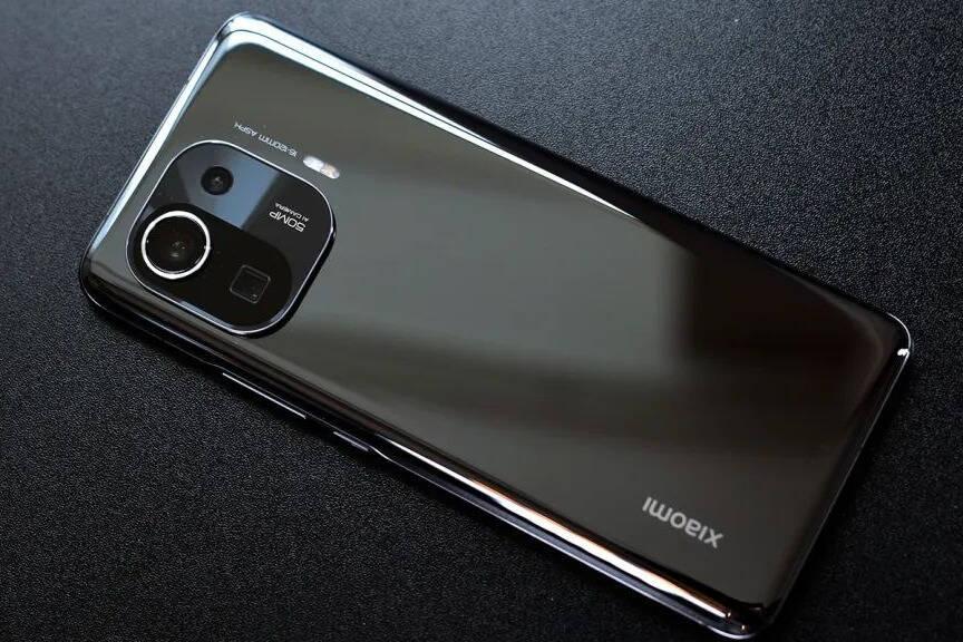 小米11 Pro测评：旗舰该有的配置，值得入手