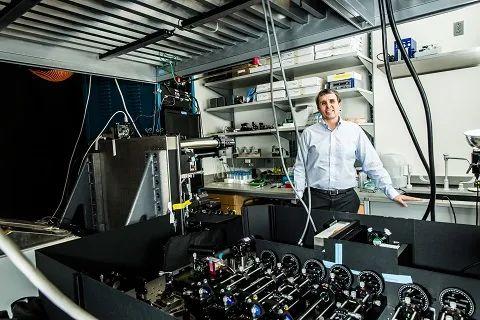 回顾光学相关的诺奖，寻找THORLABS的印记 - 知乎