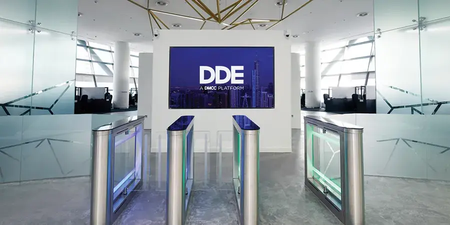 DMCC点亮地标建筑哈利法塔,诚邀全球钻石业伙伴到迪拜共谋商机 - 知乎