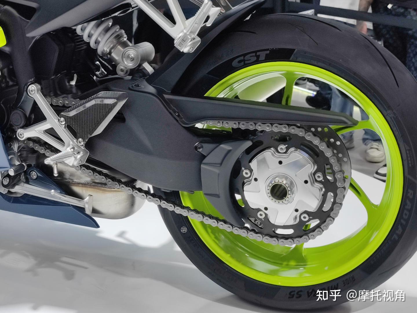 张雪机车500RR上市，最便宜的四缸仿赛诞生，无极RR500S：？？ - 知乎