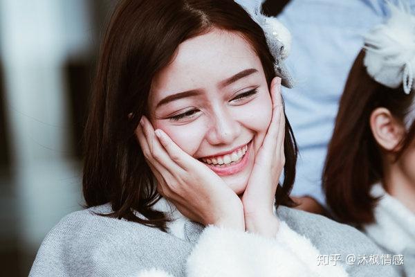 女生问你喜欢我哪一点?教你如何高情商回答 知乎