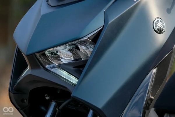 高科技傍身 2023款雅马哈Xmax300 试驾 - 知乎