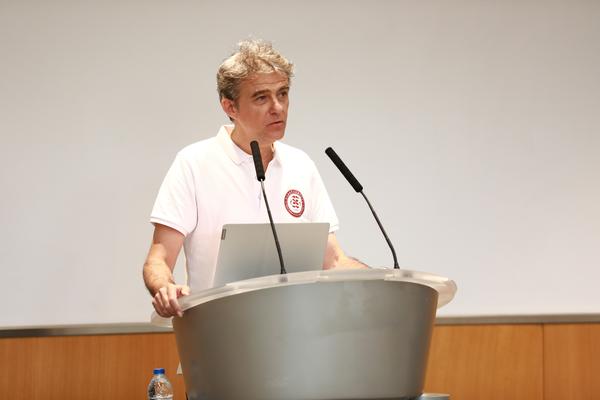 Carlos Ibanez: science or to be a scientist is a lifestyle. - 知乎